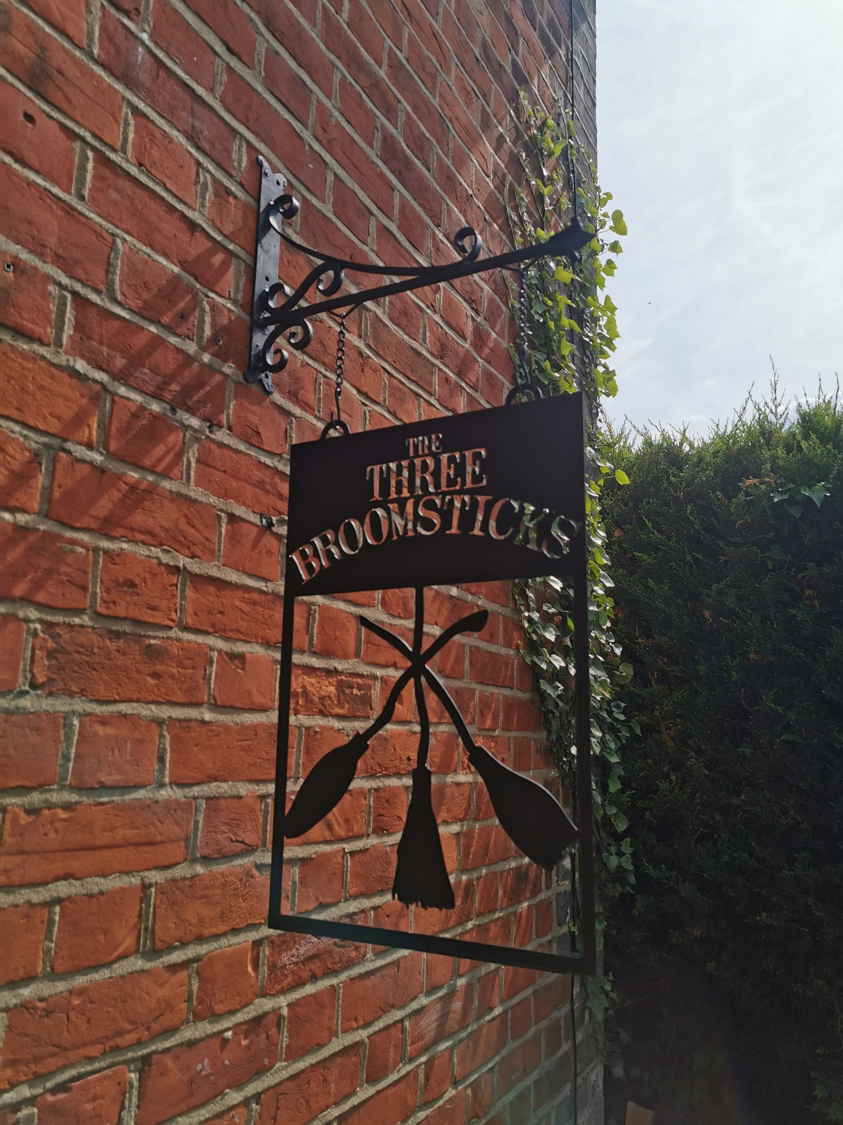 The Three Broomsticks Harry Potter Pub Sign | Metal Legacy