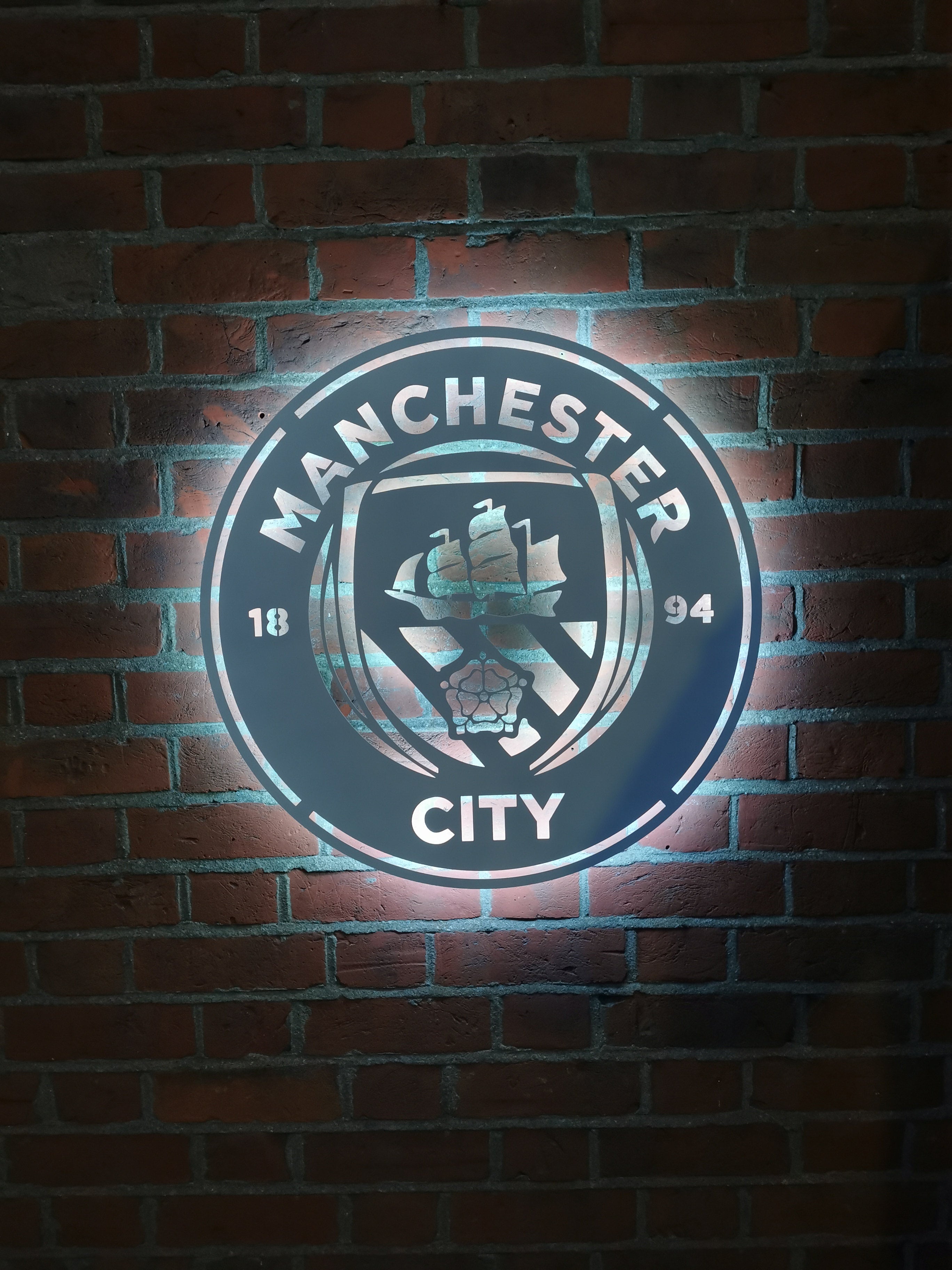 Manchester City Illuminated Metal Wall Badge LED Light Gift | Metal Legacy