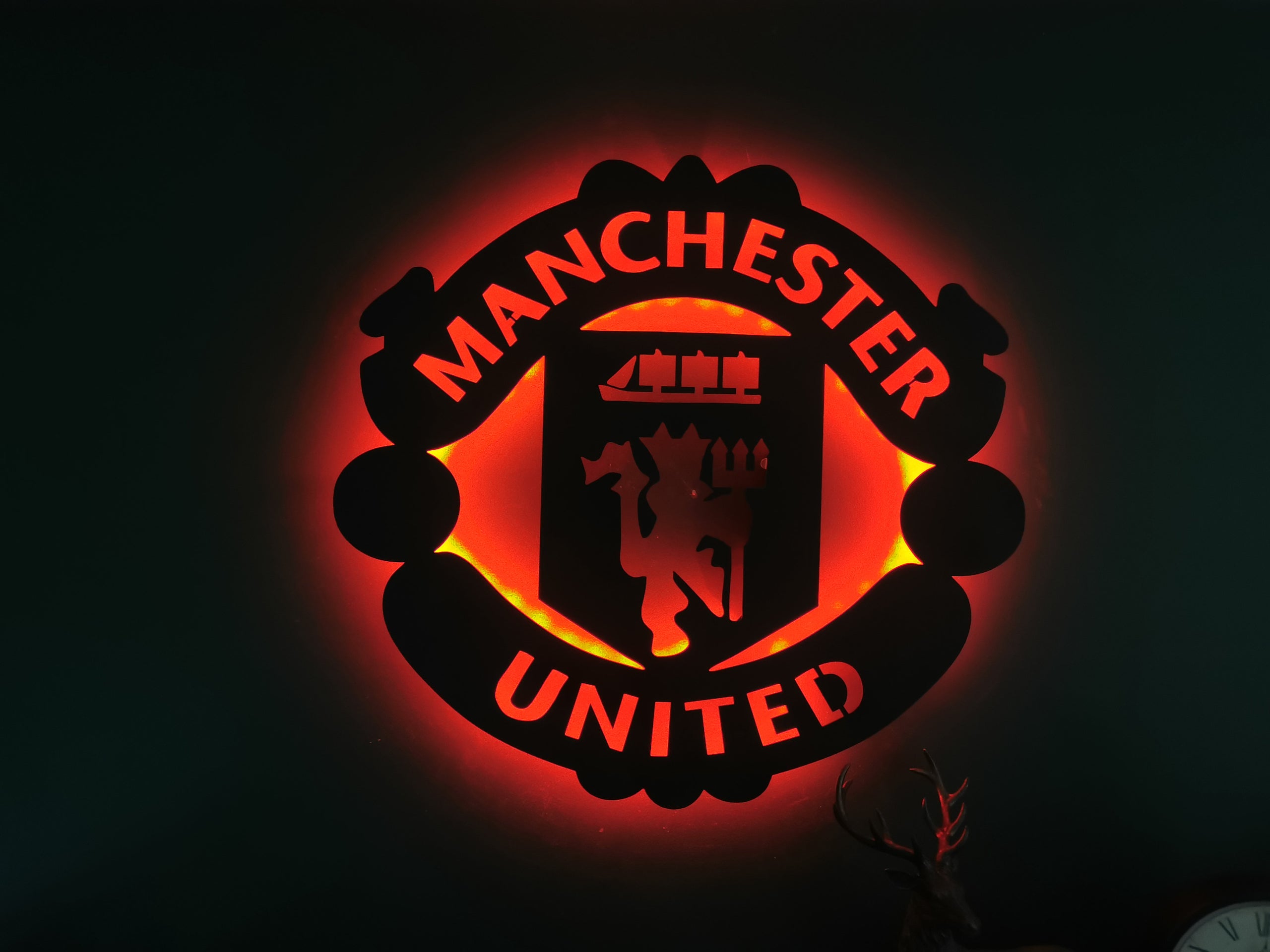 Manchester United Football Club Illuminated Metal Wall Badge LED Light ...